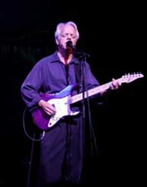 The Live Performance page of Mike Kimbro's Chimey Guitar Frame's Page